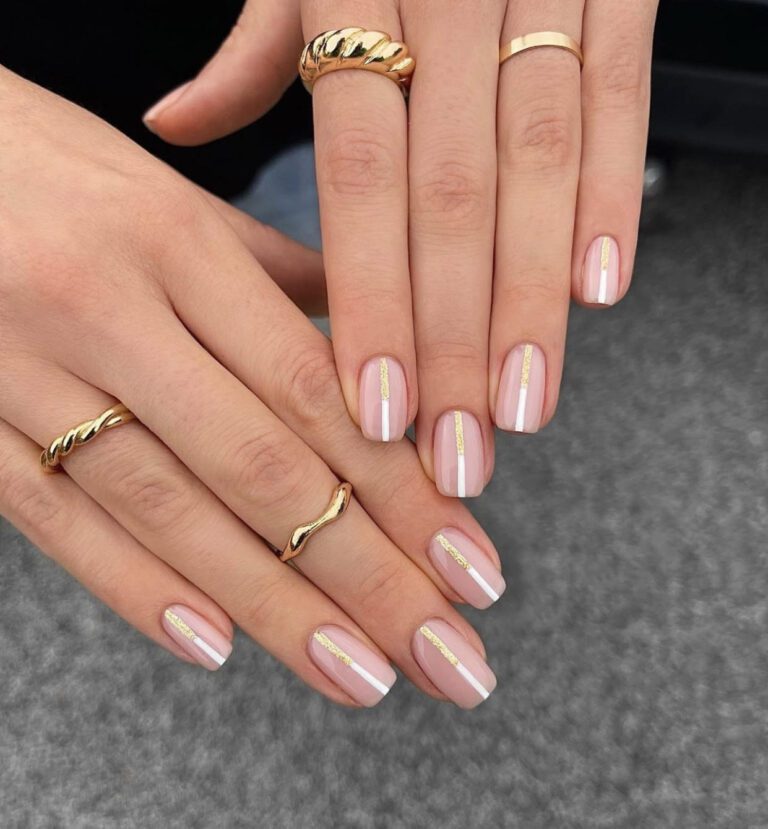 25+ Cute & Simple Line Nail Designs You Should Try - Farah Salem